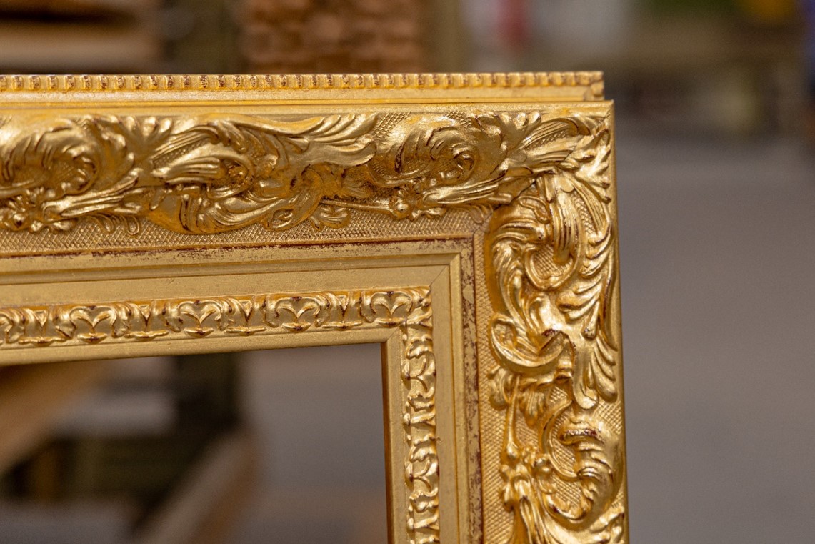 Molduras Clássicas: Beleza para Pendurar na Parede. - Moldurarte